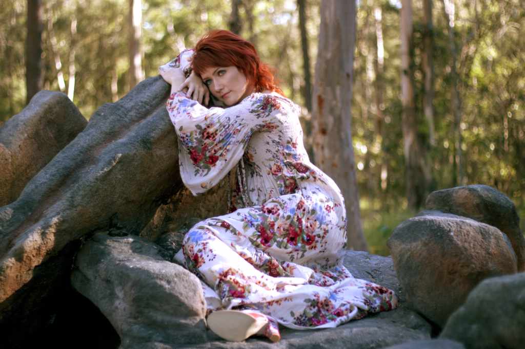 Innessa @ Humph Hall | The Folk Federation of NSW