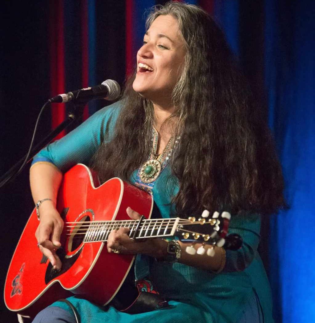 Suzette Herft 'Joan Baez Tribute' at Humph Hall | The Folk Federation ...